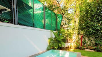 Quarto Superior, piscina privativa | Terraço/pátio interior