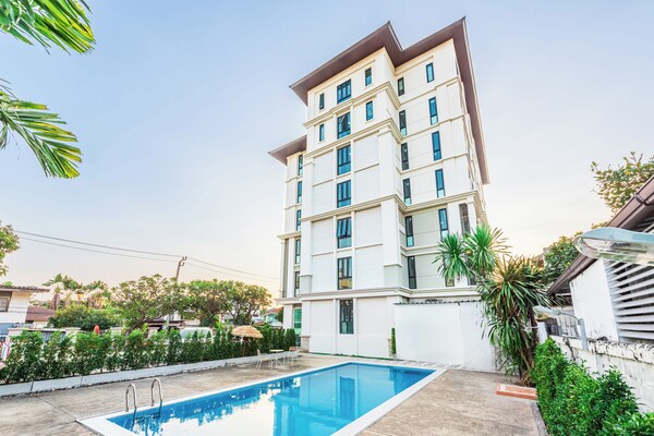 Zayn Bangna Hotel - Phra Khanong