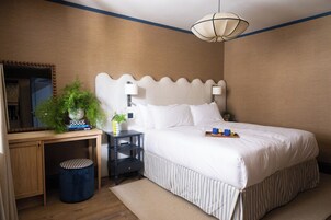 Quarto casal ou duplo luxo | Cofres nos quartos, espaço de trabalho para notebook, cortinas blackout