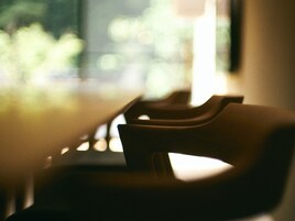 Quarto quádruplo superior, vista para o jardim | Escrivaninha, Wi-Fi de cortesia