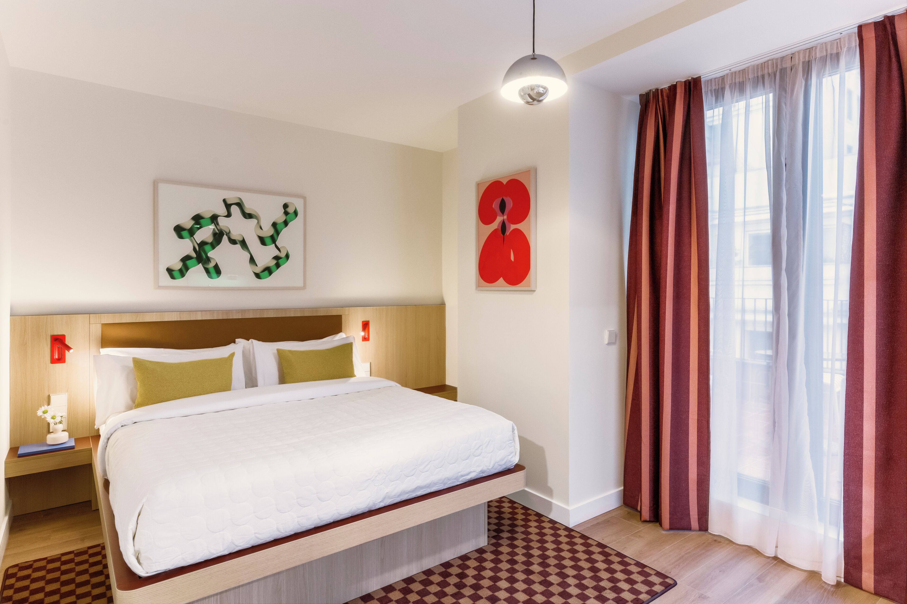 Estúdio, varanda | Roupa de alta qualidade, cofre no quarto, com decoração personalizada 