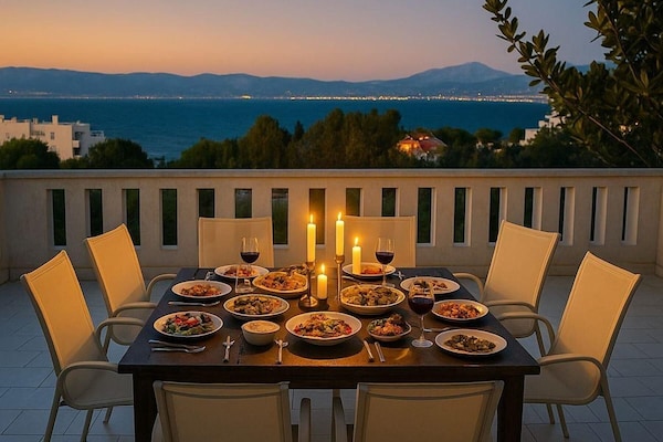 Caecilia Lawrence Bio Sea Villa - Sleeps 12 - Халкида