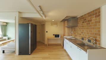 Quarto Deluxe, varanda, vista para a montanha | Cofre no quarto, Wi-fi grátis