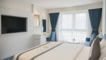 Suite Executiva, banheira, Vista para a cidade | Secretária, Wi-fi grátis