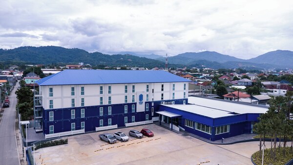 One Budget Hotel Chiangrai Maesai Payang - Chiang Rai