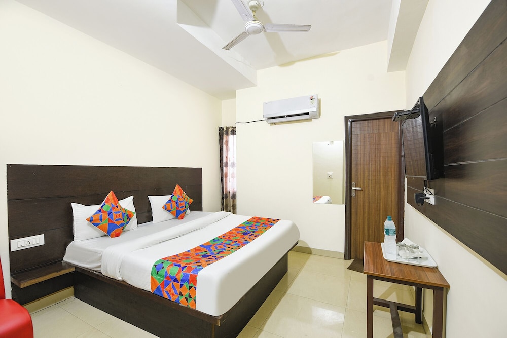 Fabhotel Red Ark Inn - Mohali