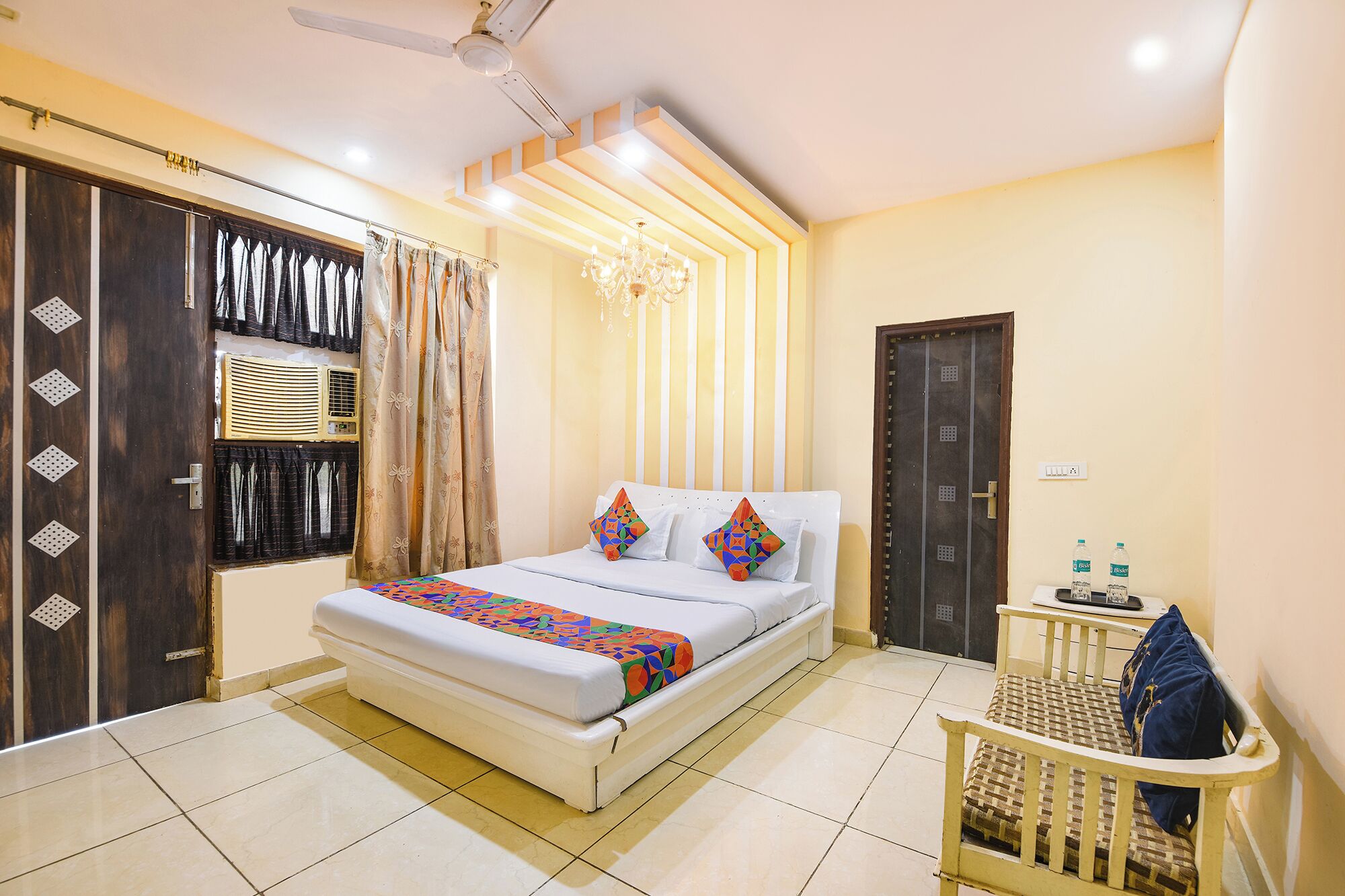 Lençóis de algodão egípcio, roupa de alta qualidade, cofre no quarto 