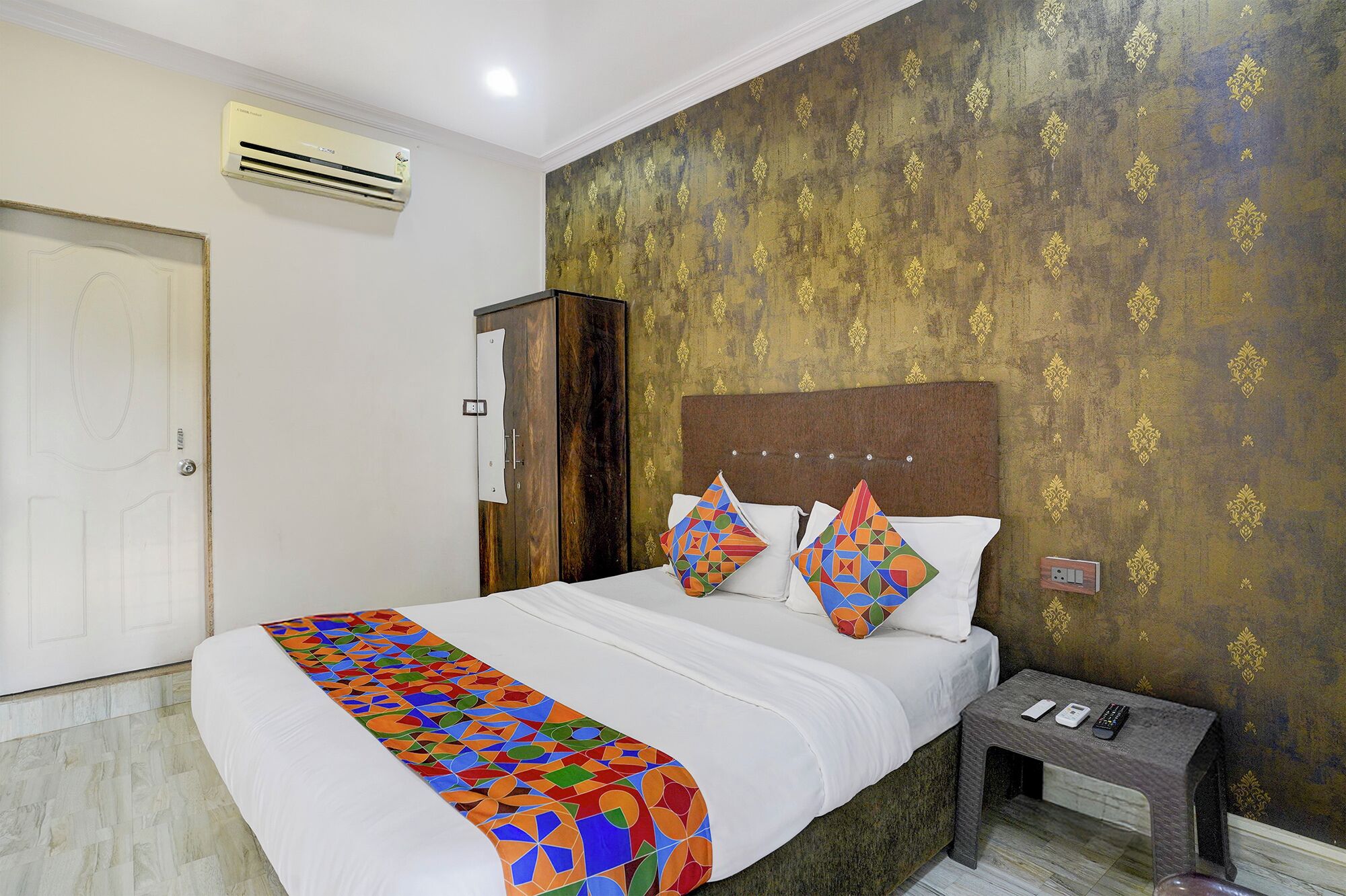 Quarto Executivo | Lençóis de algodão egípcio, roupa de alta qualidade, cofre no quarto 