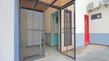 Entrada do alojamento