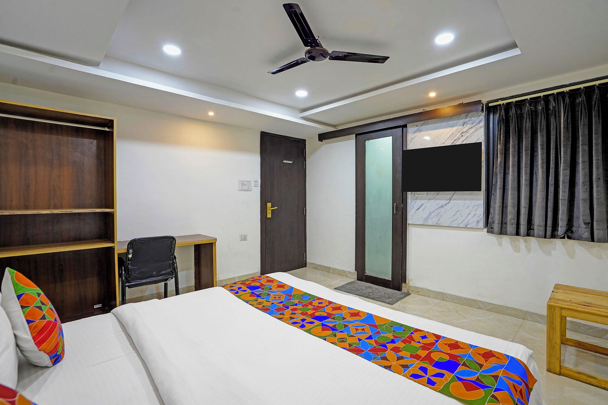 Lençóis de algodão egípcio, roupa de alta qualidade, cofre no quarto 