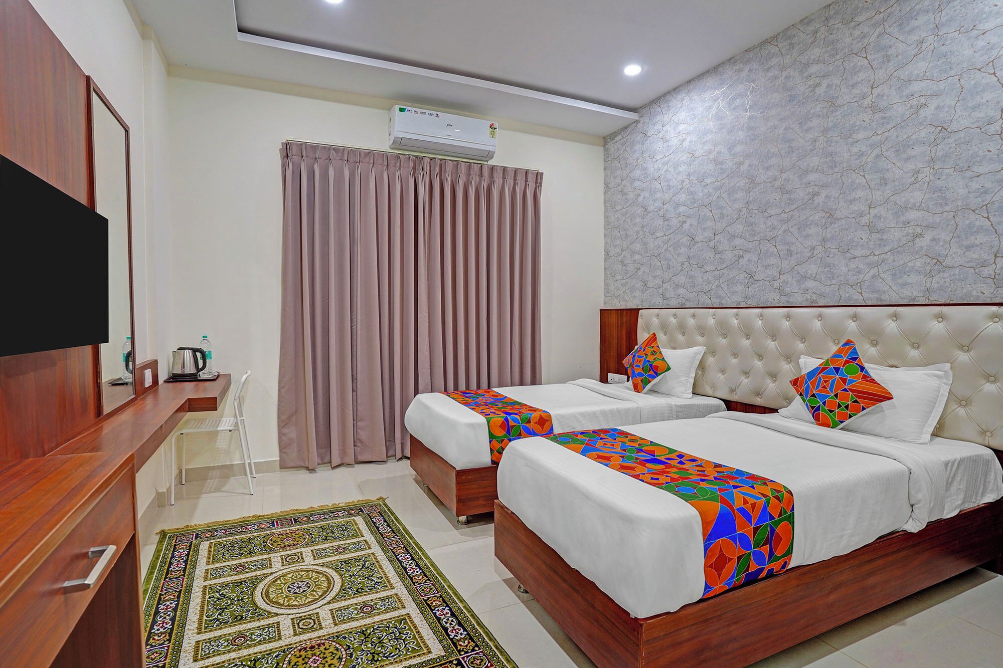 Lençóis de algodão egípcio, roupa de alta qualidade, cofre no quarto 