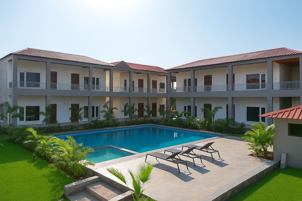 Lavender Hotels With Swimming Pool – Statue Of Unity - Nandurbar