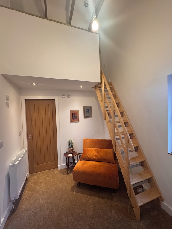 Woodpecker Lodge, Coppertop Wood, Private Location With Hot Tub - Derbyshire