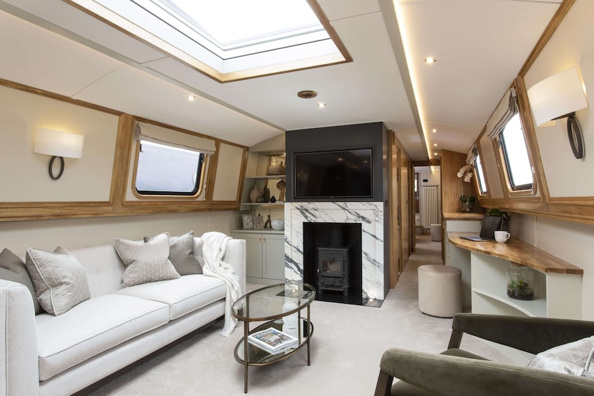 Modern And High-quality Residential Boat In Berlin With Wlan For Up To 4 People - Berlin