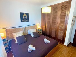 Quarto Twin Básico | Wi-fi grátis 