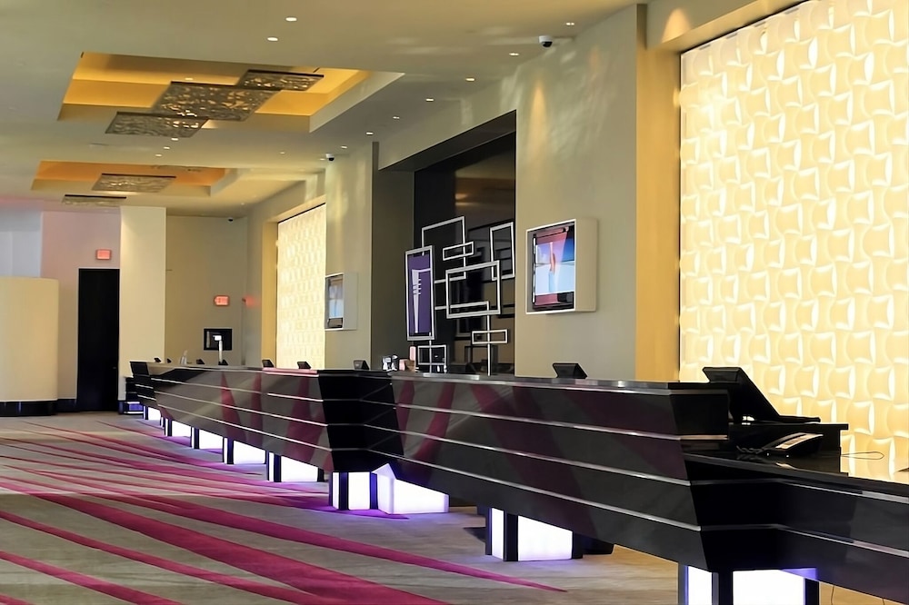 Chic Vegas Hideaway! Rooftop Bar, Seasonal Pool & Easy Access to ...