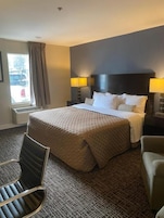 Quarto Duplo, 1 cama queen-size, não fumadores | Ferro/tábua de engomar, Wi-fi grátis, acesso para cadeira de rodas