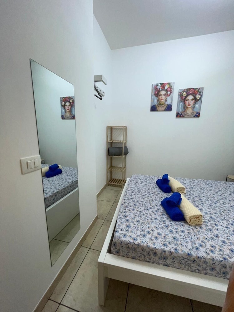 Sicilia Bedda Vacation Rental - Lascari