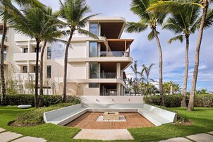 Condo conforto, vista parcial para o oceano | Fachada