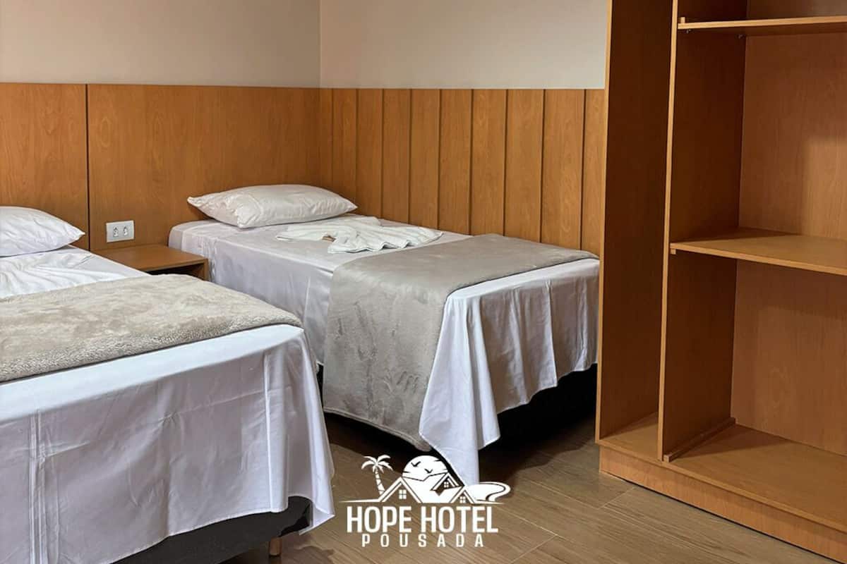 Quarto Quádruplo Premium | Secretária, secretária adequada para computadores portáteis