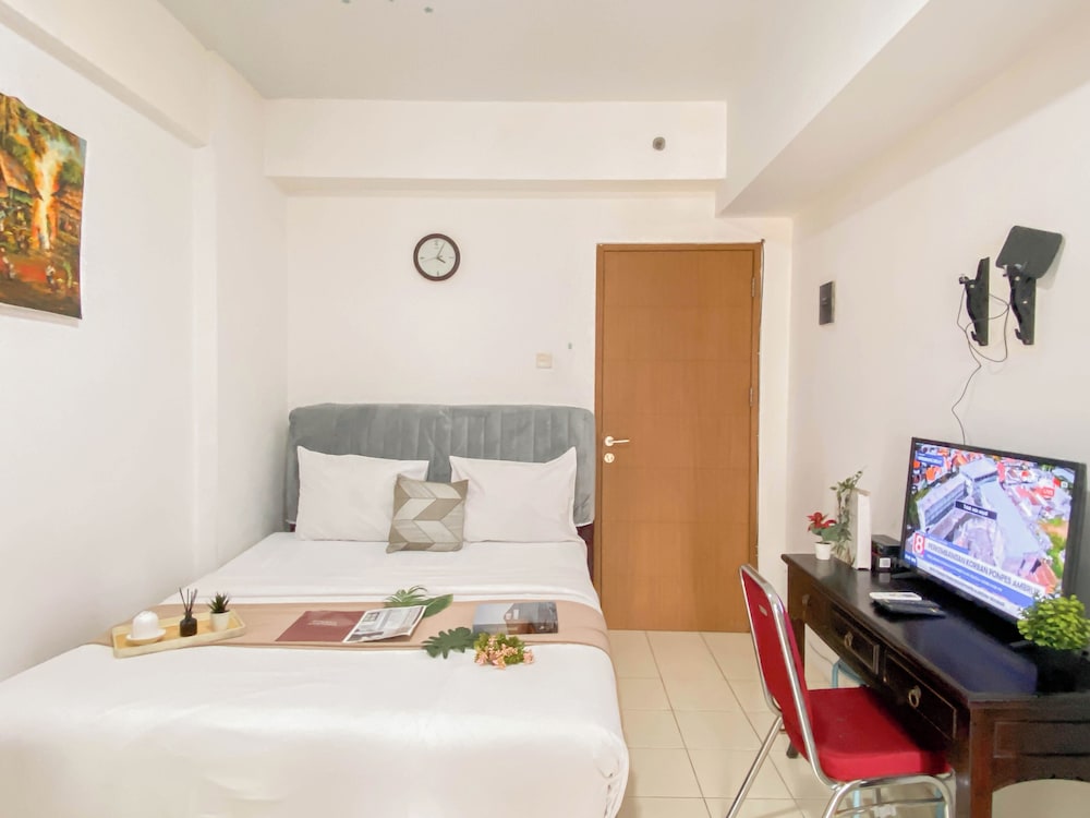 Standard Studio Apartment At Margonda Residence 2 - Jakarta