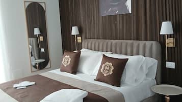 Quarto de Luxo | Lençóis italianos Frette, roupa de alta qualidade, edredões de penas