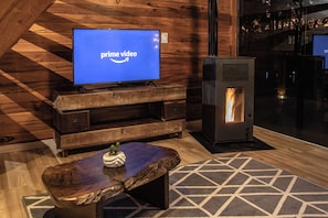 Cabana de Madeira de Luxo, vista para a montanha | Sala de estar