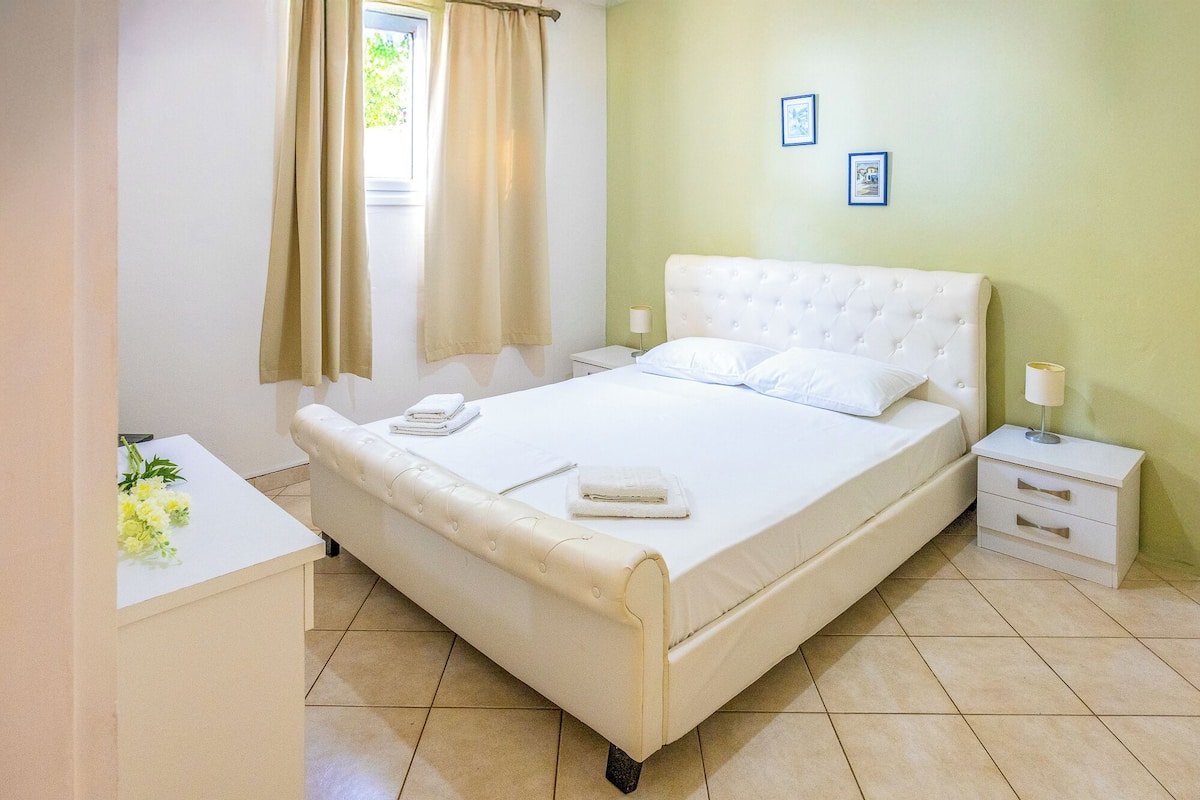 Apartamento, 1 quarto, vista para o mar | Cofre no quarto, ferro/tábua de engomar, Wi-fi grátis