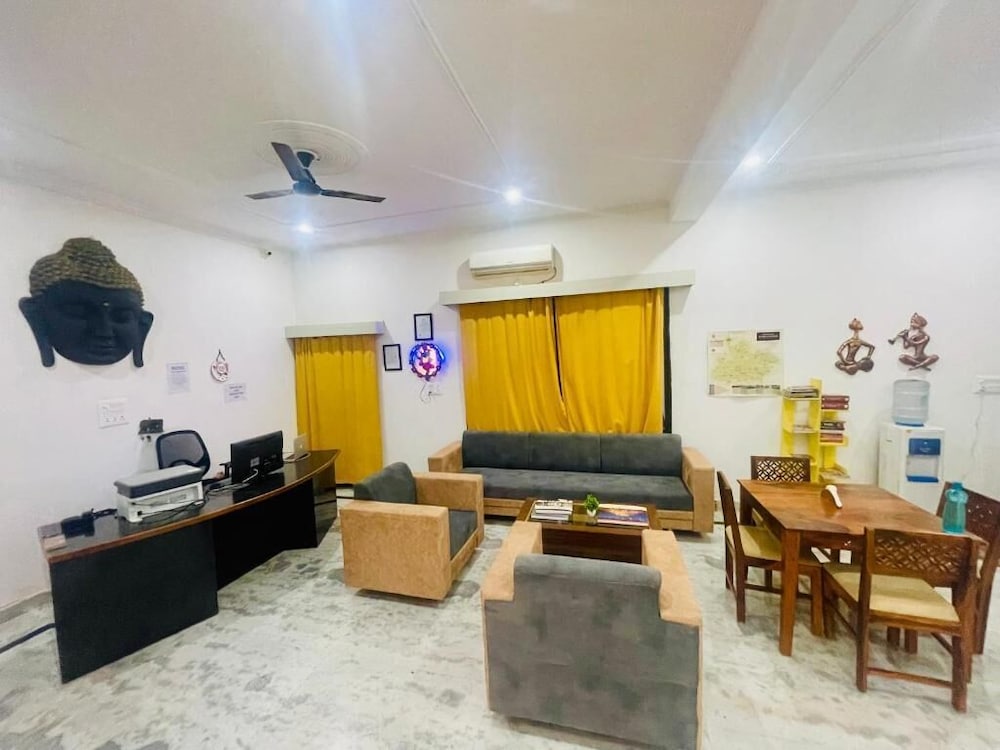 Lacurcuma Luxury Homestay Khajuraho - カジュラーホー