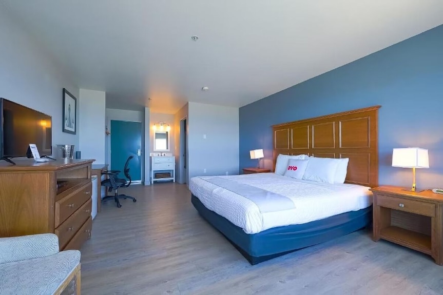 Affordable Room With Stunning Ocean Views Just 250 Ft From The Nye Beach - Newport, OR