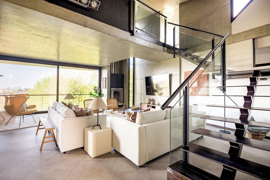 Villa Angelu : Architectural Jewel With Swimming Pool -