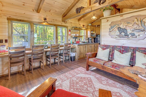 Outdoor Oasis W/ Fire Pit & Dock: Galion Log Cabin - Crestline, OH