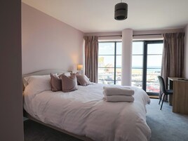 2 quartos, Wi-fi grátis, com decoração personalizada 