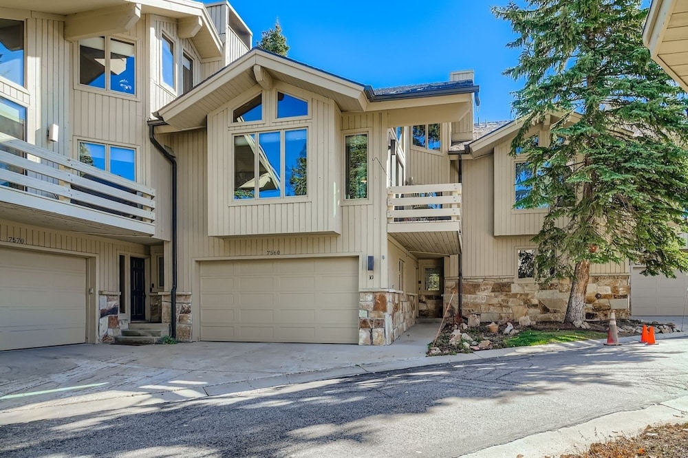 3br Deer Valley Family Retreat Hot Tub And Fireplace 7560 3 Bedroom Home - Park City, UT