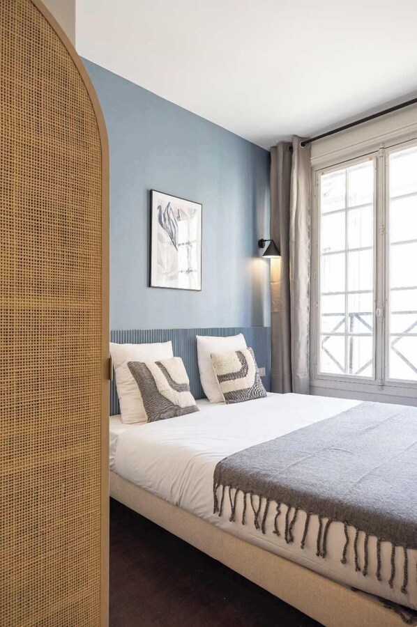 Simonnot 7 Reviews, Deals & Photos 2026 - Expedia