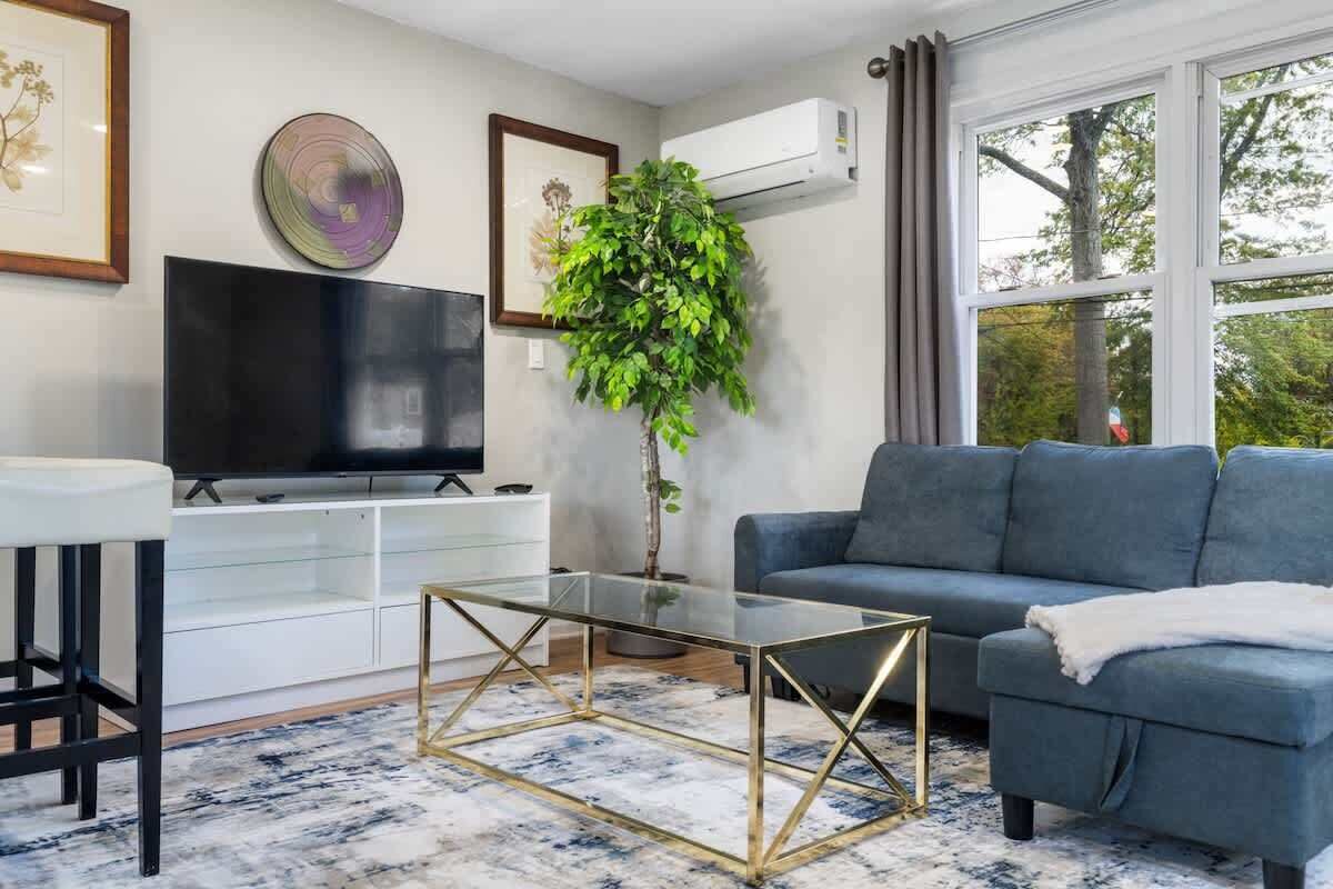 4br Home, Parking Space, Mins To Nyc & Time Square - Castle Hill - Bronx NY