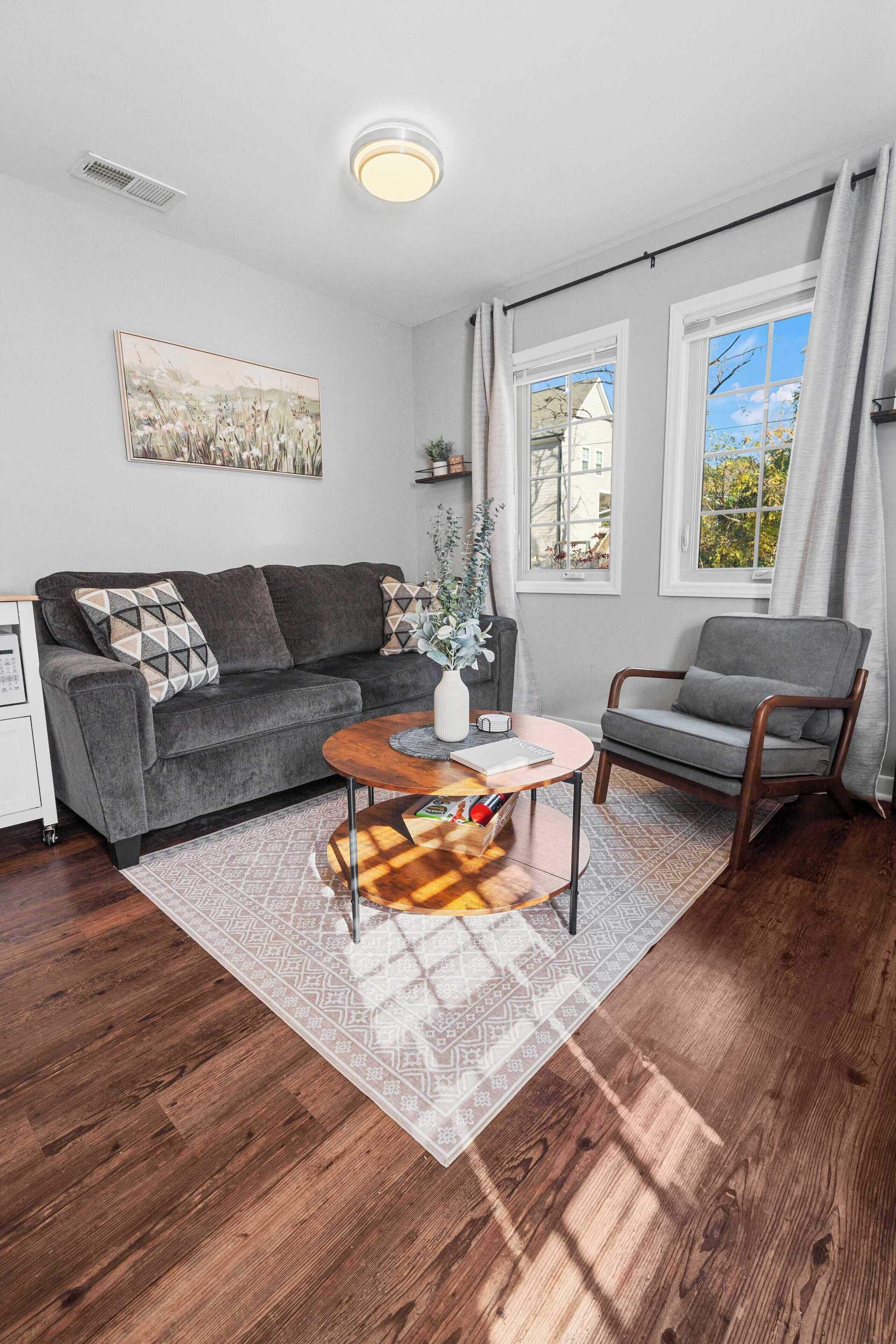 3 Min To Downtown | 7 To Duke | Washer + Dryer - Durham, NC