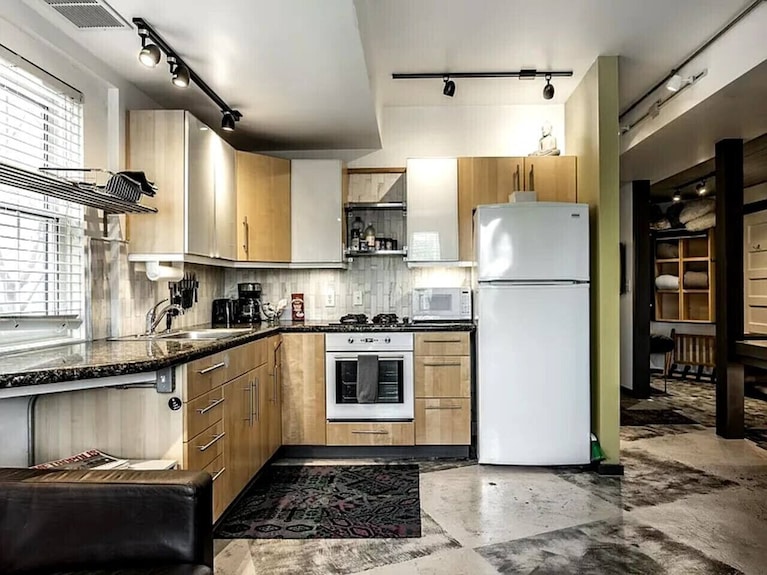 The Steele Mill Loft | Modern 2br Retreat - Indianapolis, IN