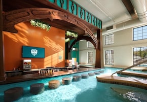 Bar à beira da piscina
