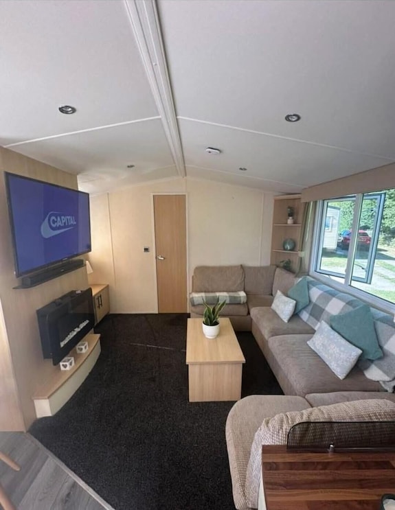 Lovely 8 Berth Caravan With Side Decking At Haven Cleethorpes Beach Ref 48033f - Yorkshire