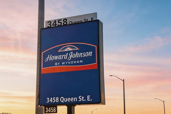 Howard Johnson By Wyndham Brampton - Vaughan