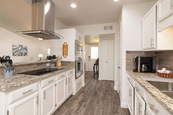 Epic World Cup Experience - Sleeps 8 & Game Room Reviews, Deals ...