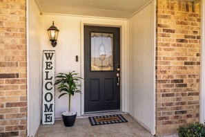 Epic World Cup Experience - Sleeps 8 & Game Room Reviews, Deals ...