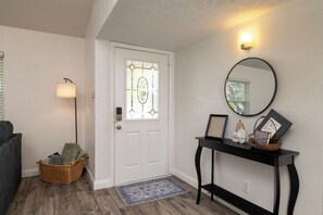 Epic World Cup Experience - Sleeps 8 & Game Room Reviews, Deals ...