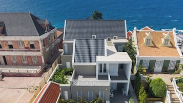 Vila, 4 quartos, piscina particular, vista para o jardim | Piscina | Piscina externa