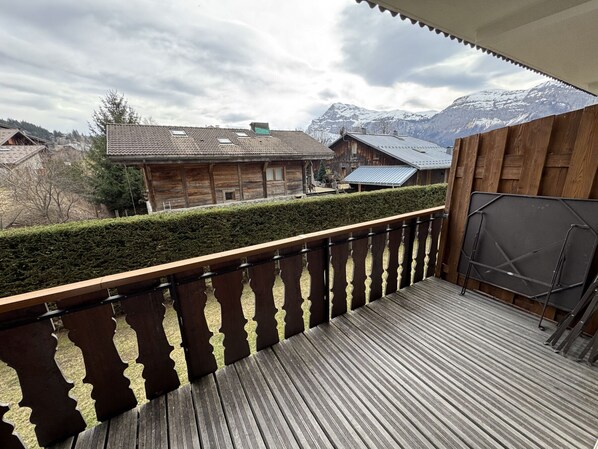 Studio for 4 with south balcony, garage, station center Reviews, Deals ...