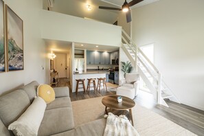 Condo, 1 quarto | Área de estar