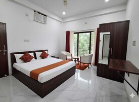 Quarto casal conforto, 1 quarto, vista para a cidade | Escrivaninha, espaço de trabalho para notebook