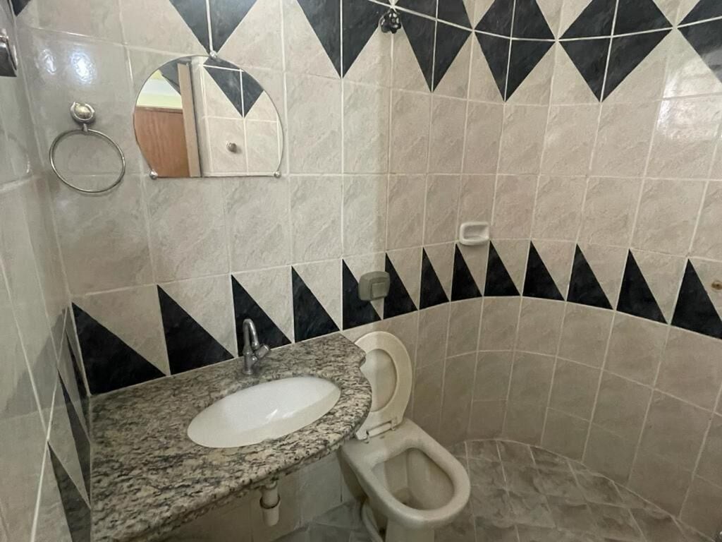 Quarto casal ou duplo luxo | Banheiro | Chuveiro, produtos de toalete grátis, toalhas de banho, sabonete
