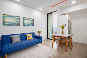 New stylish apartment in gastronomic hotspot w/AC Reviews, Deals ...